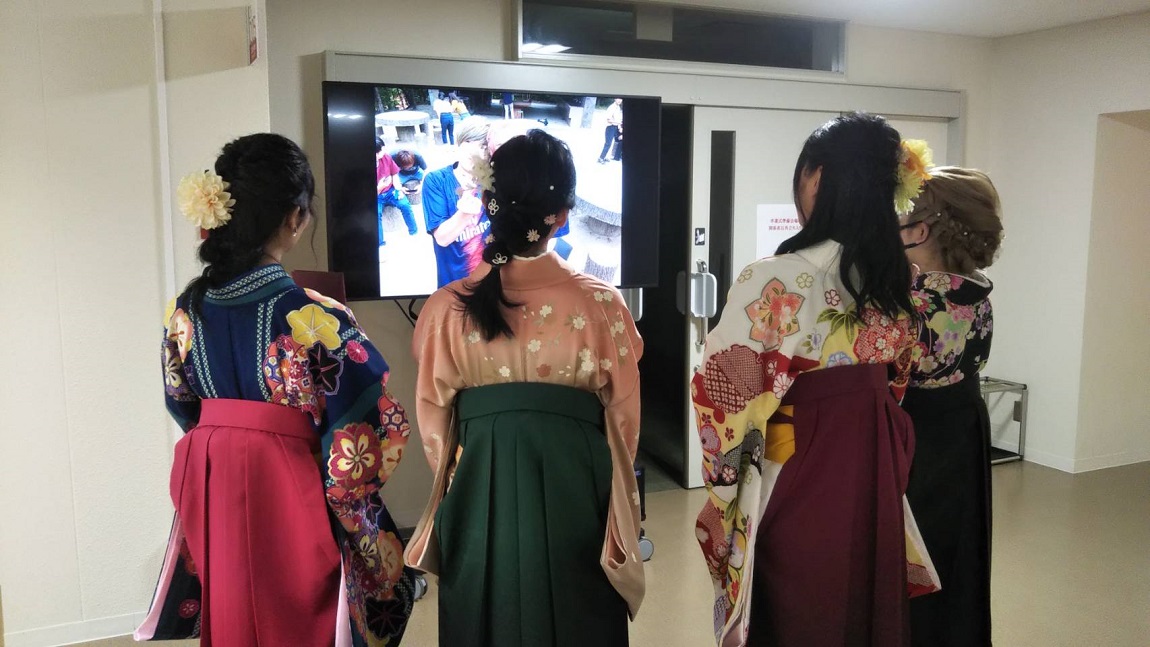 2020年度秋学期（春季） 立命館大学法学部卒業証書授与式を挙行 Topics And Events 法学部 立命館大学